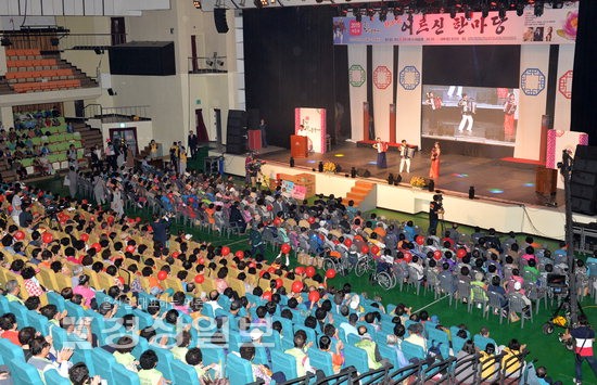 노인 직접 참여하는 원각선원‘울산노인문화제’막내려